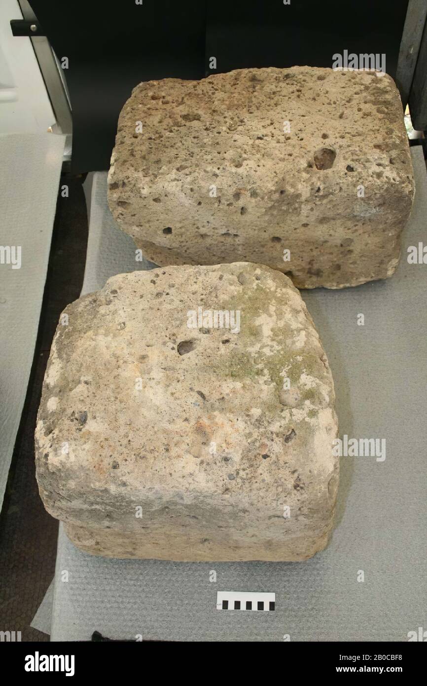 44 x 40 x 40 cm hi-res stock photography and images - Alamy