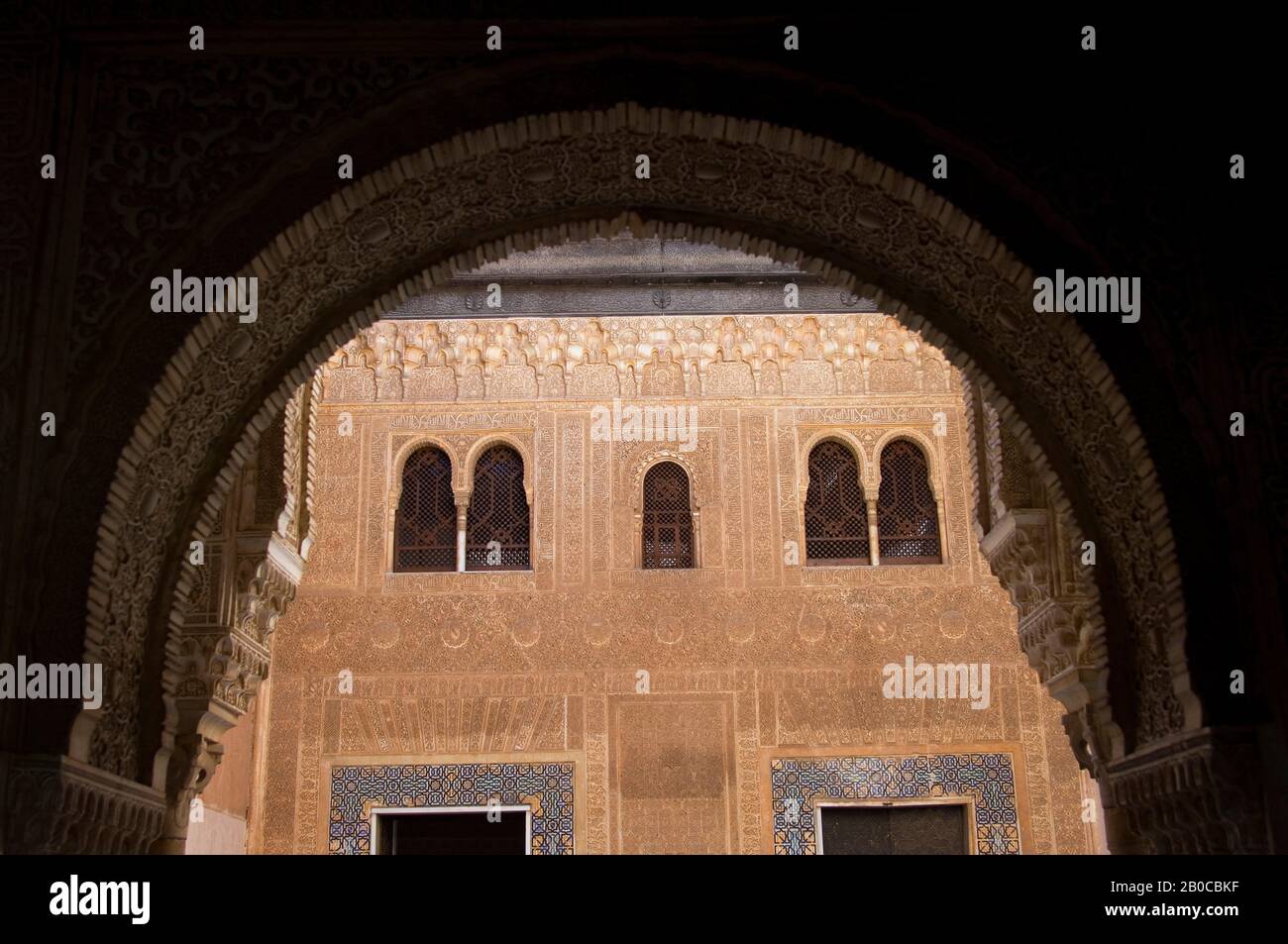 SPAIN, GRENADA, ALHAMBRA, NASRID PALACES, COMARES PALACE, DETAIL OF ...
