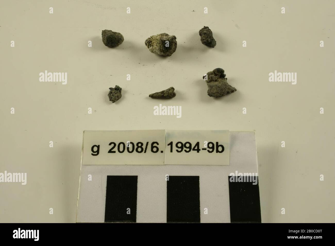 6 metal fragments hi-res stock photography and images - Alamy