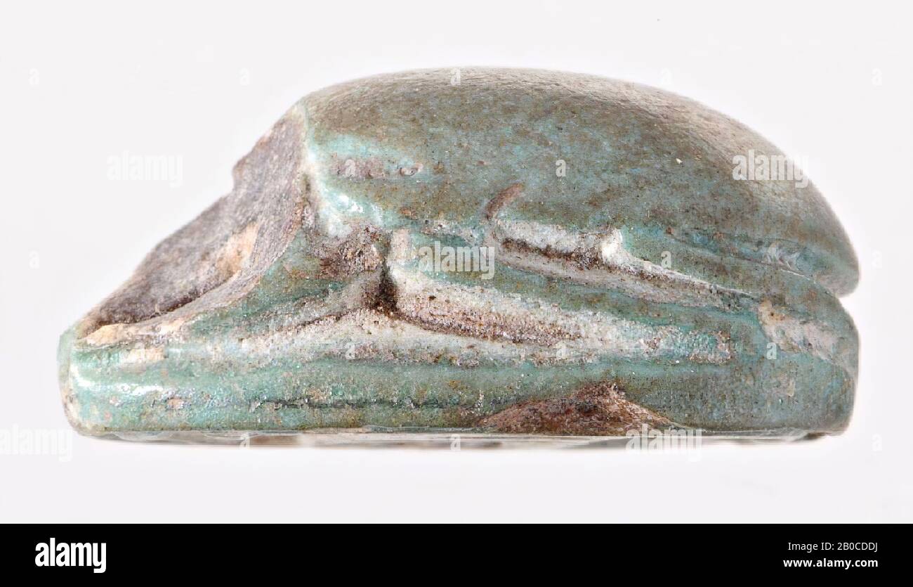 scarab, Amon, wedjatoog, The seal has the shape of a stylized scarab ...