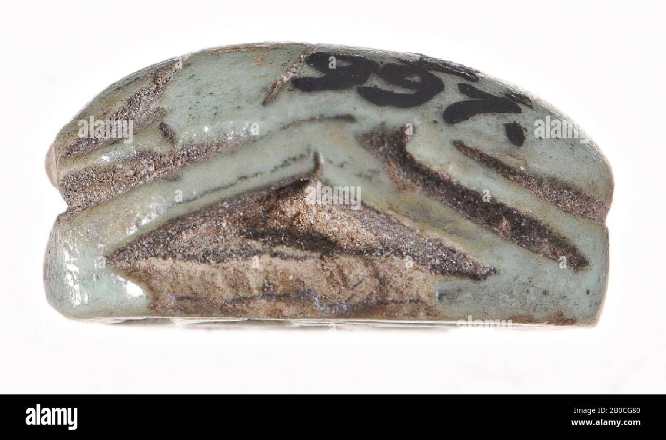 Faience sphinx hi-res stock photography and images - Alamy