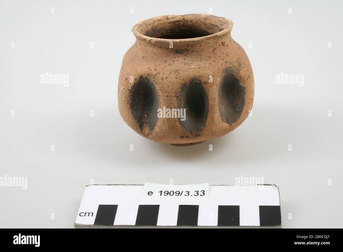 Dented pot hi-res stock photography and images - Alamy