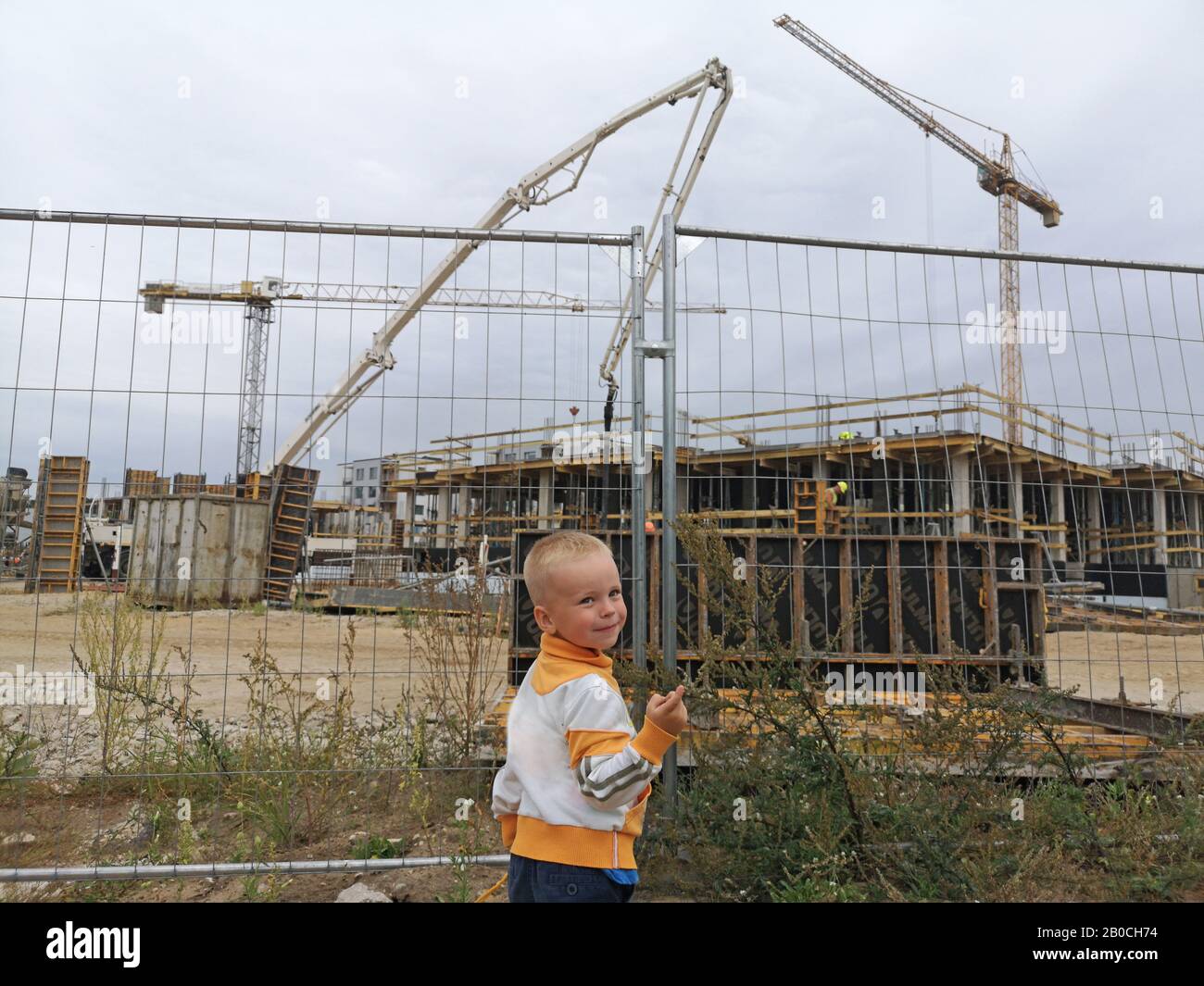 Plans built on sand hi-res stock photography and images - Alamy