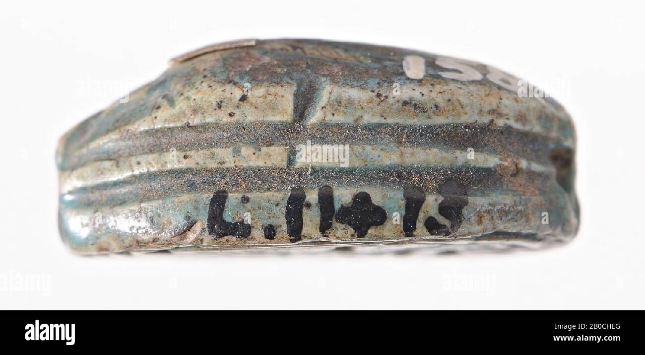 scarab, female, kneeling, papyrus, uraeus, seal, scarab, faience, 1,6 ...