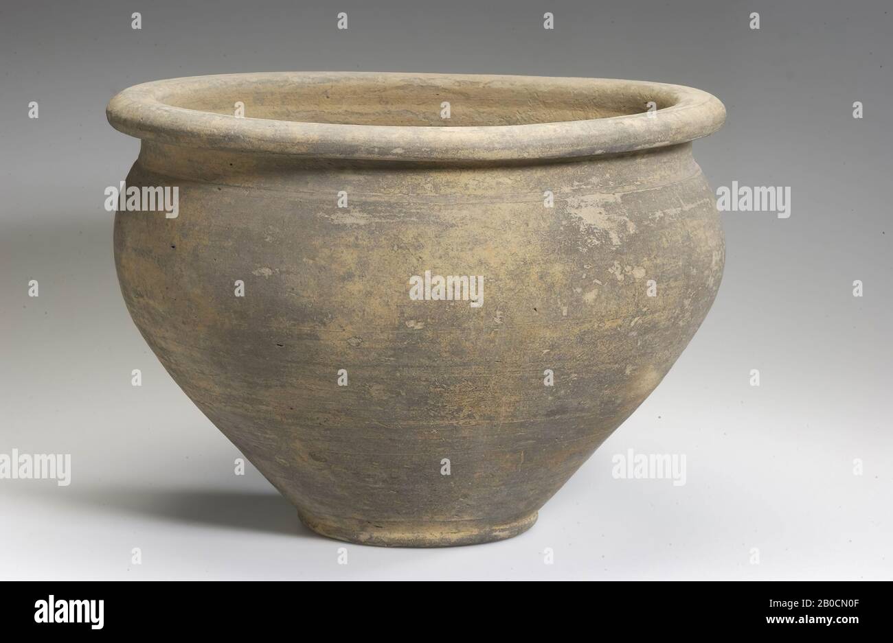 Large rough walled roman pot hi-res stock photography and images - Alamy