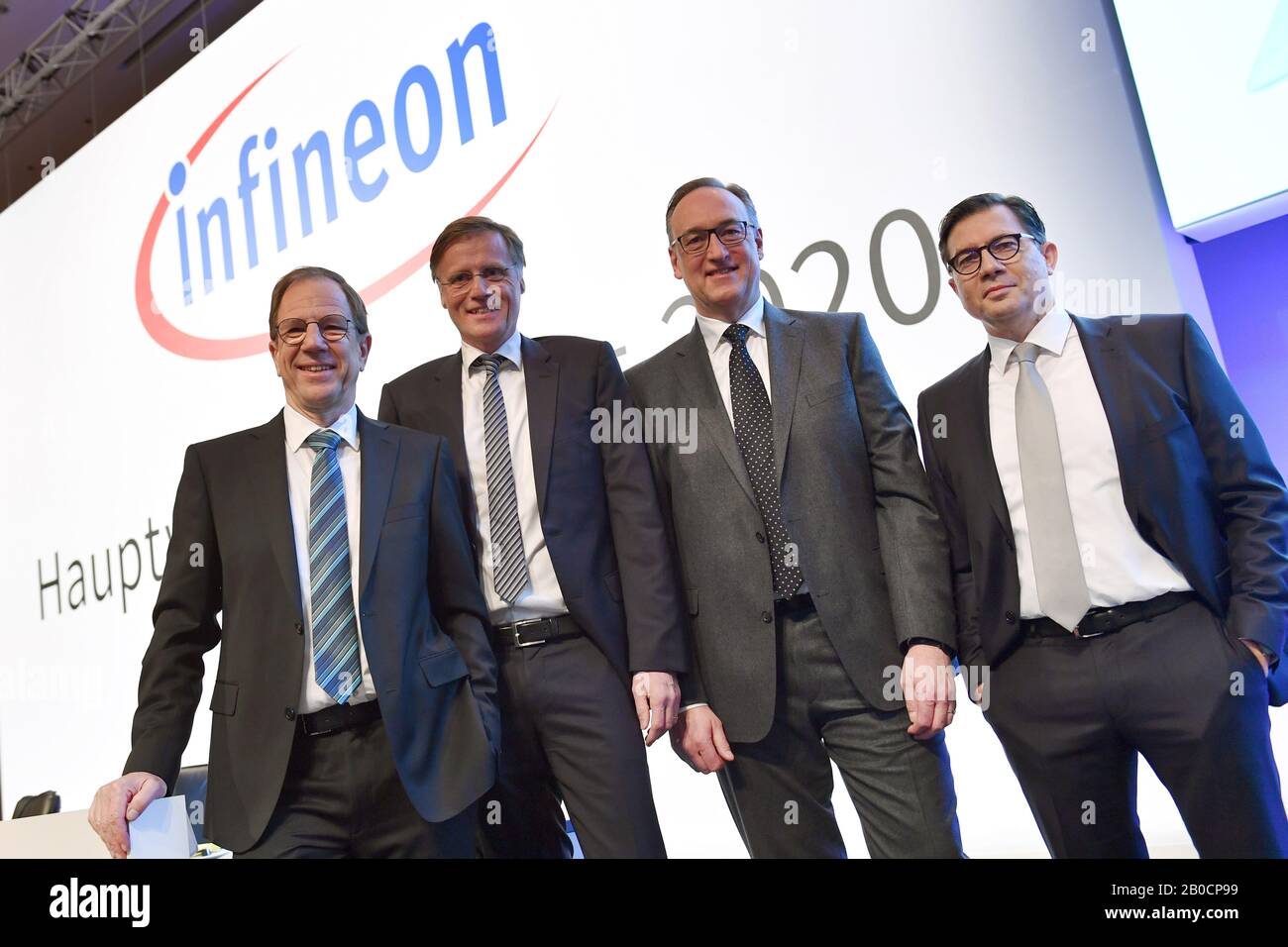 v.li:Dr. Reinhard Ploss (Chairman of the Management), Jochen Hanebeck ...