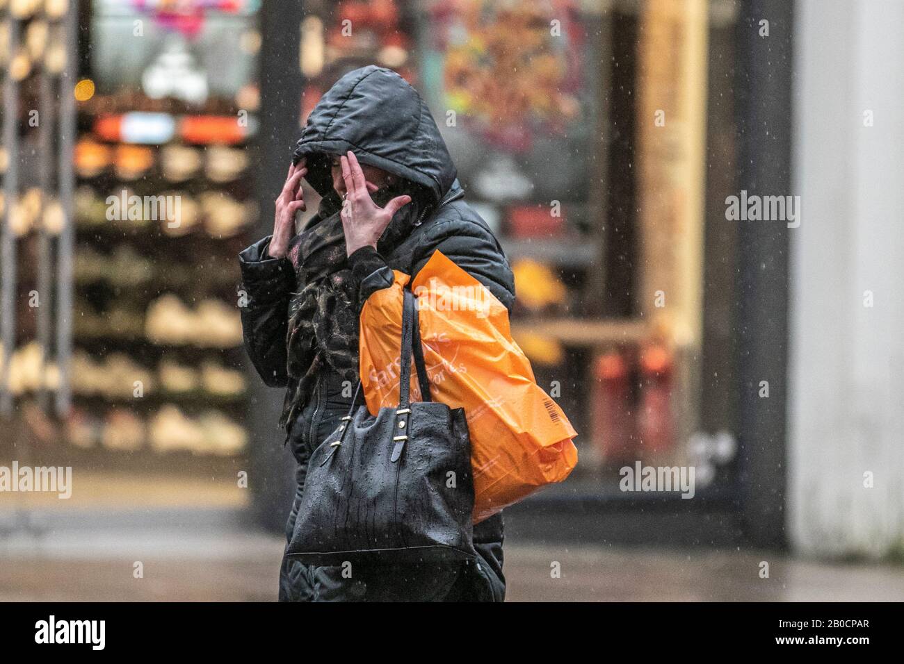 Preston Lancashire 20th Feb 2020 Uk Weather Heavy Rain And Strong