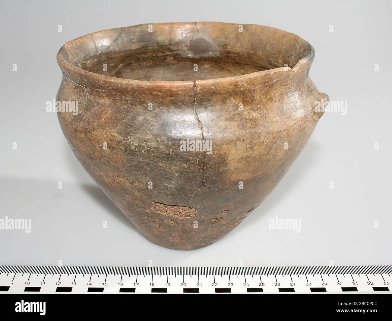 Funnel neck jar hi-res stock photography and images - Alamy