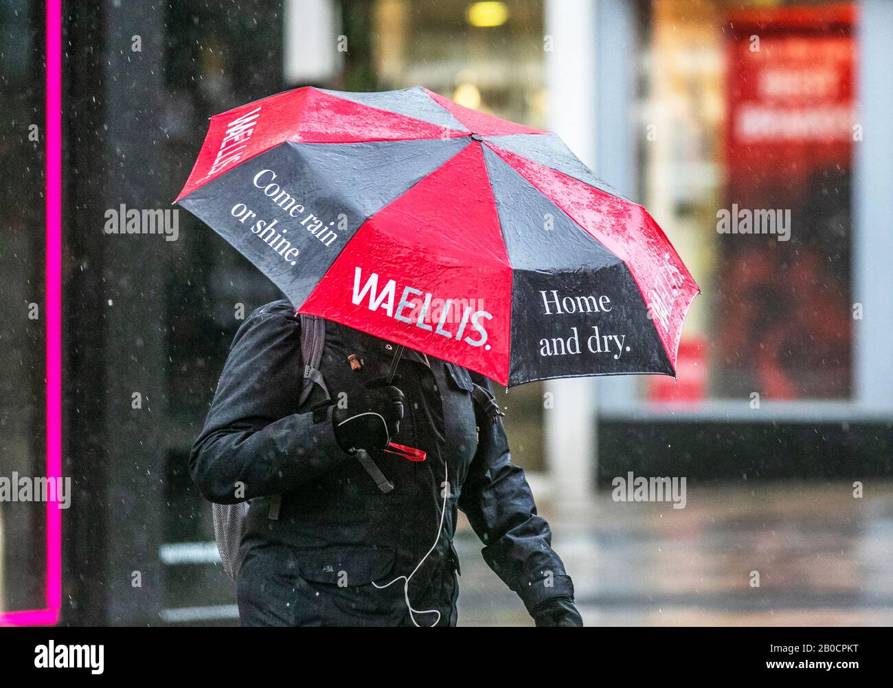 Preston Lancashire 20th Feb 2020 Uk Weather Heavy Rain And Strong
