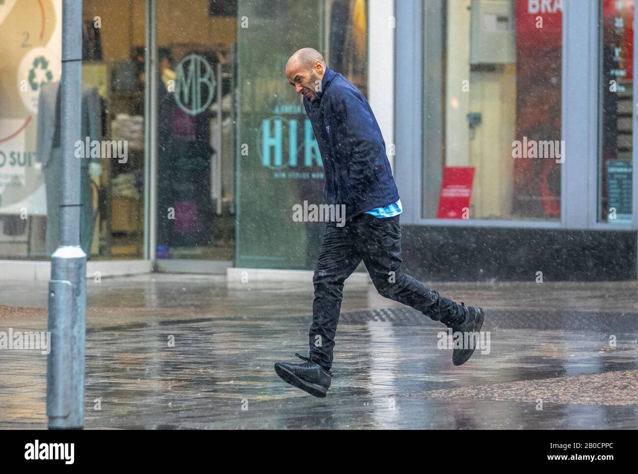 Preston Lancashire 20th Feb 2020 Uk Weather Heavy Rain And Strong