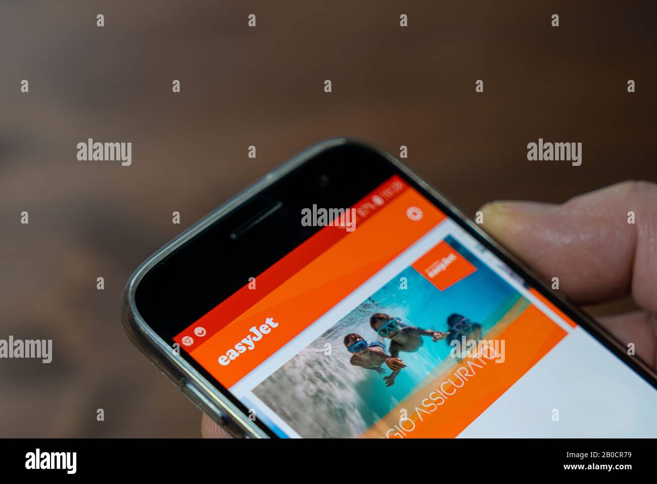 Easyjet app icon hi-res stock photography and images - Alamy