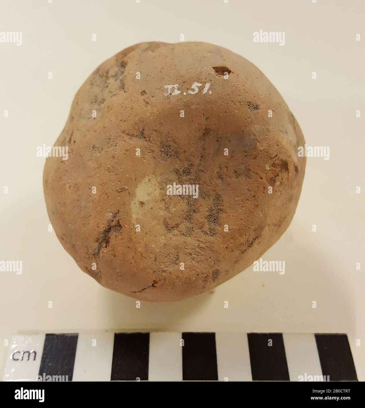 swing ball, earthenware, loam, Diam. 10 cm, the Netherlands, South ...