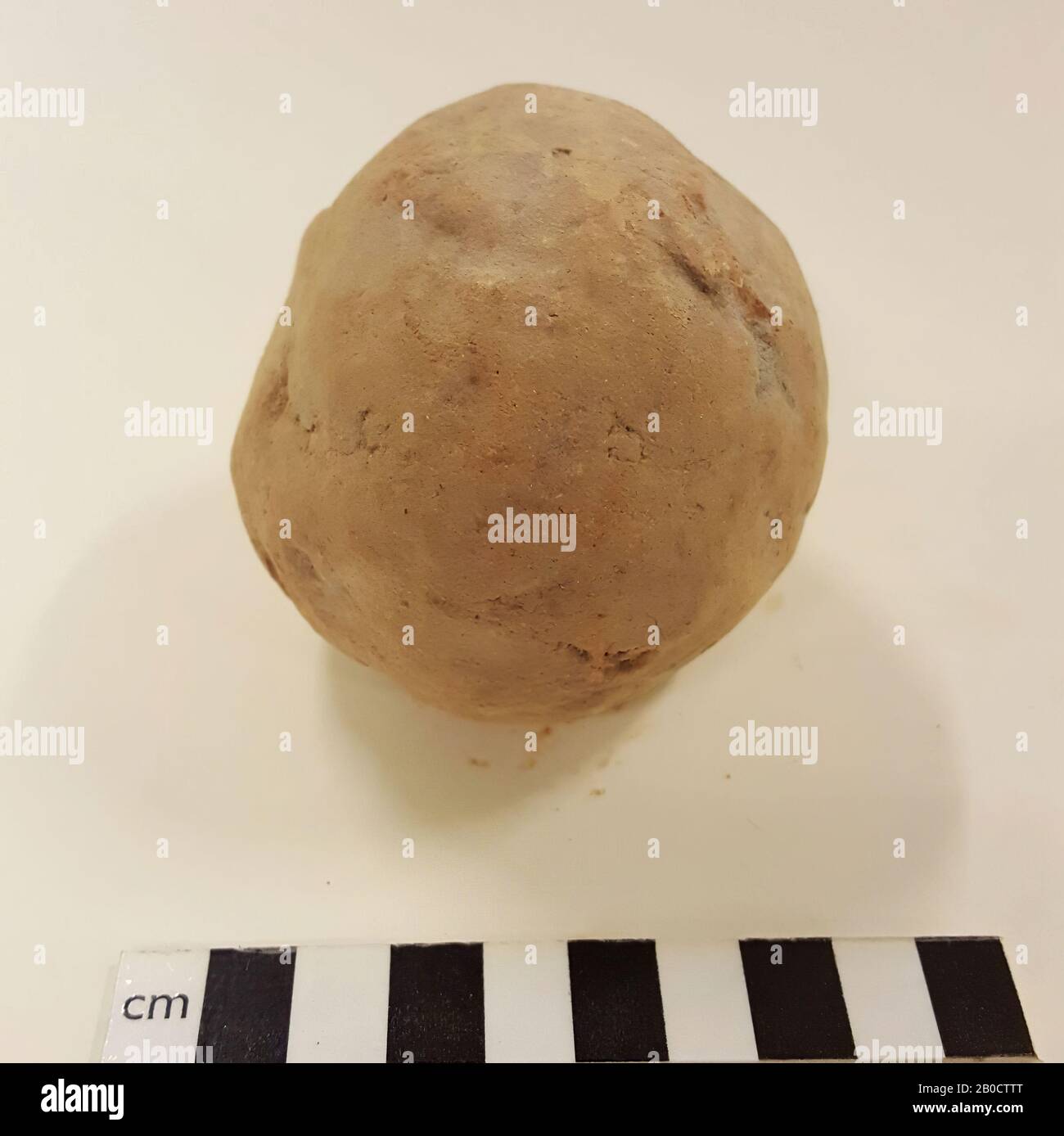 swing ball, earthenware, clay, diam. 10 cm, the Netherlands, South ...