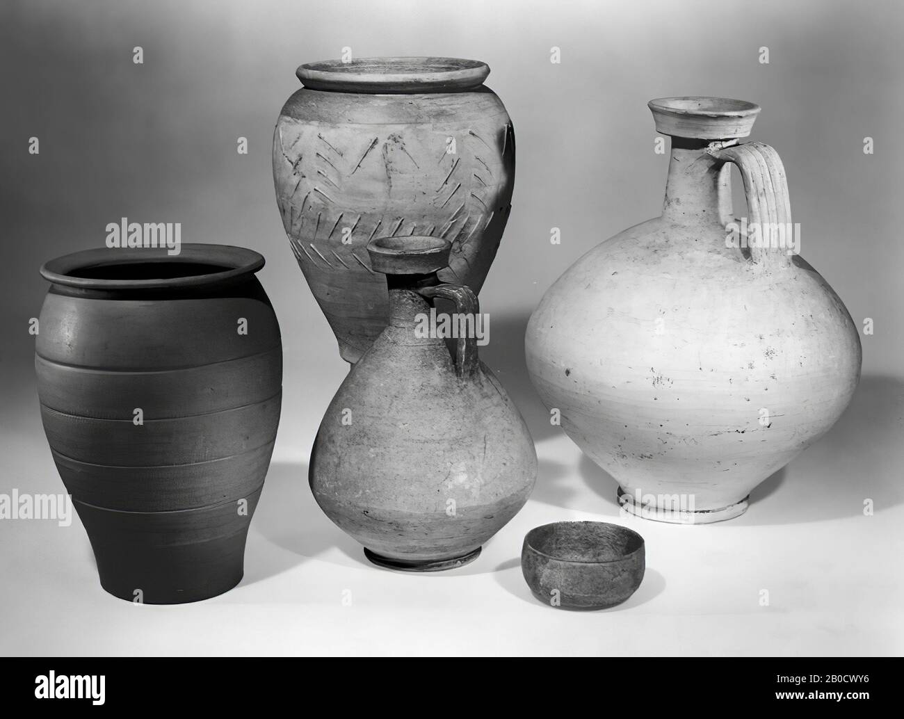 Cylindrical shaped funnel shaped neck hi-res stock photography and ...