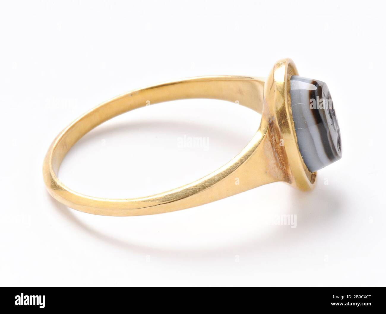 Blue round head hi-res stock photography and images - Alamy