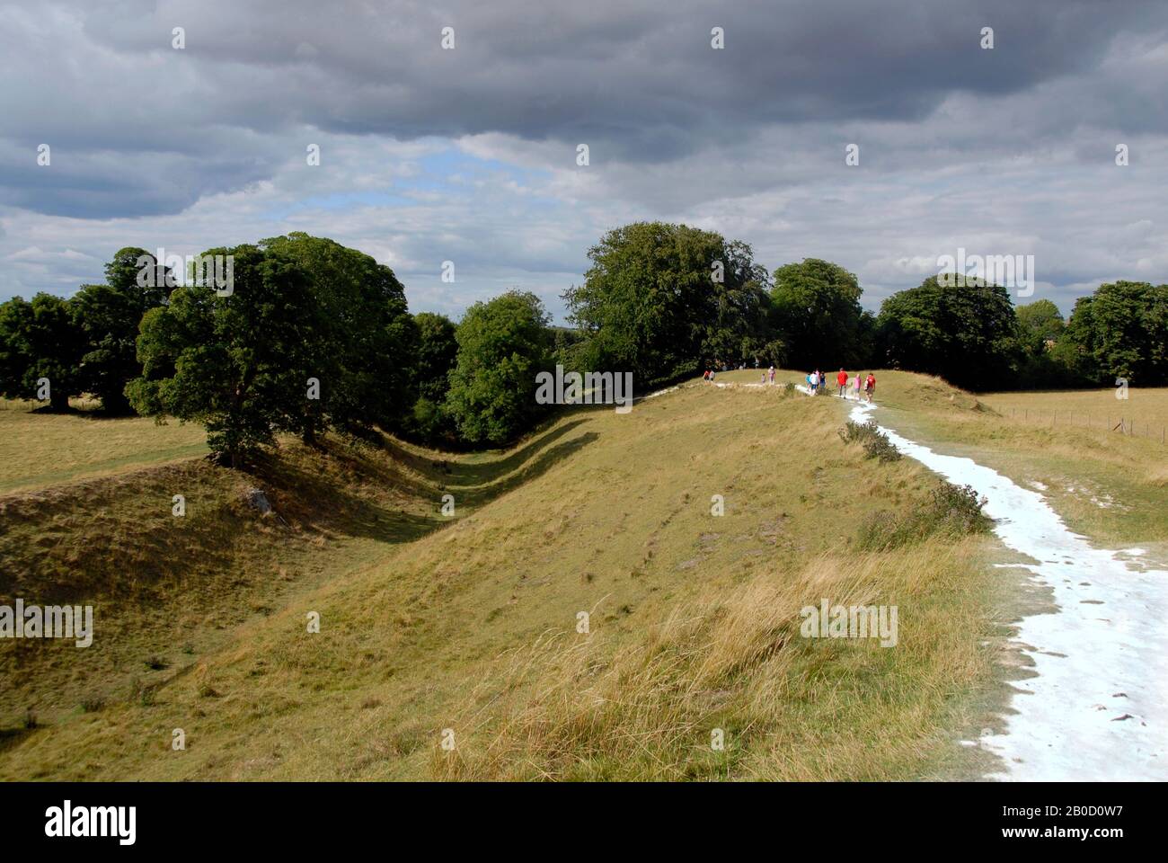 Footpath along top od embankment beside defence ditch, Avebury ...