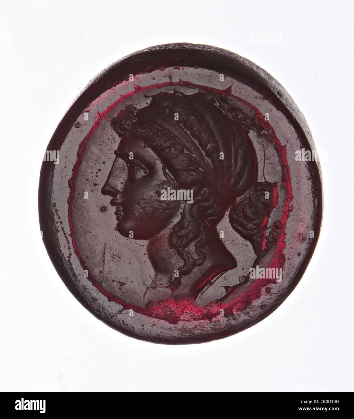 Vz: head of woman and profile to the left, complex hairstyle with bands ...