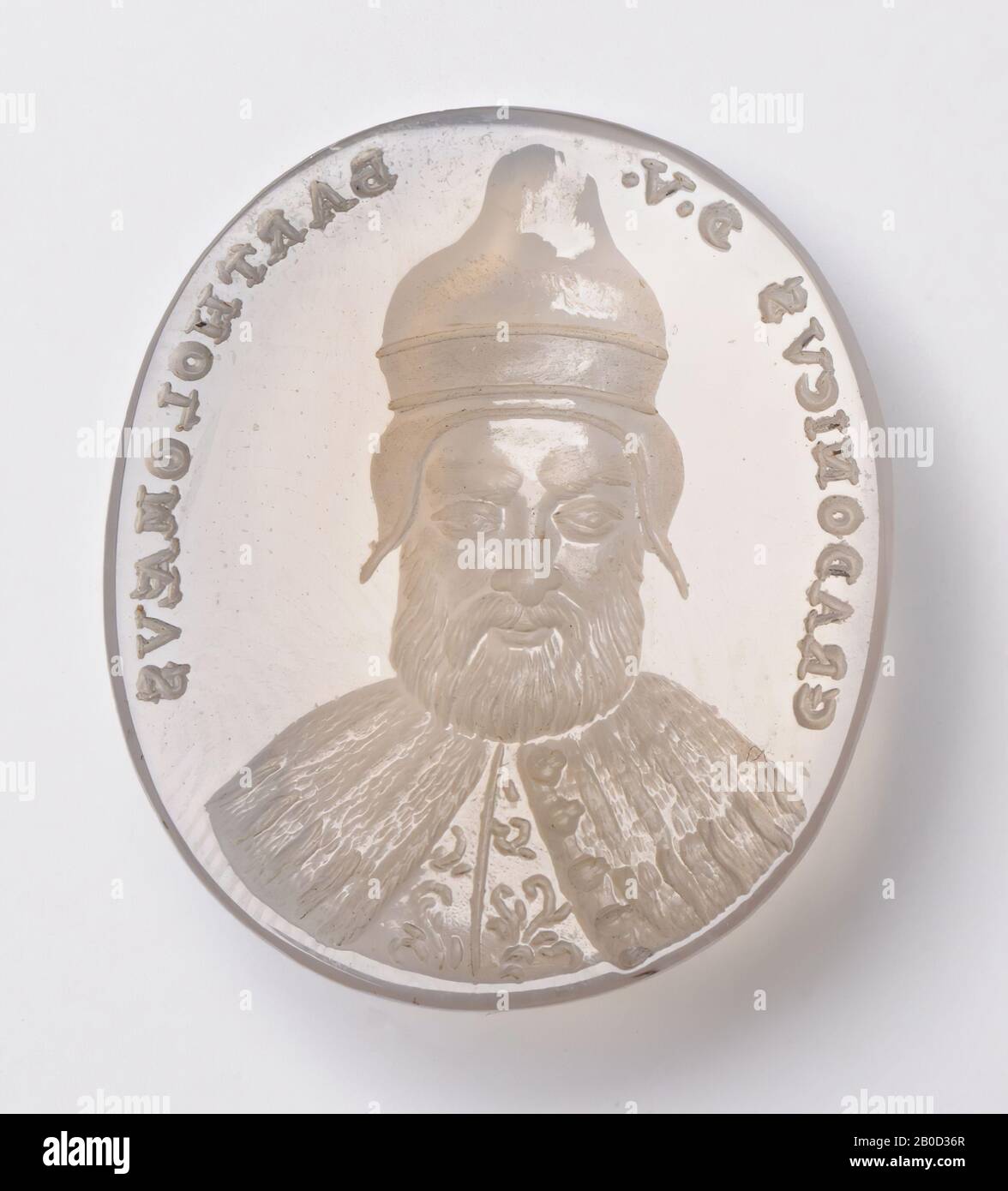 Semi oval shape hi-res stock photography and images - Alamy