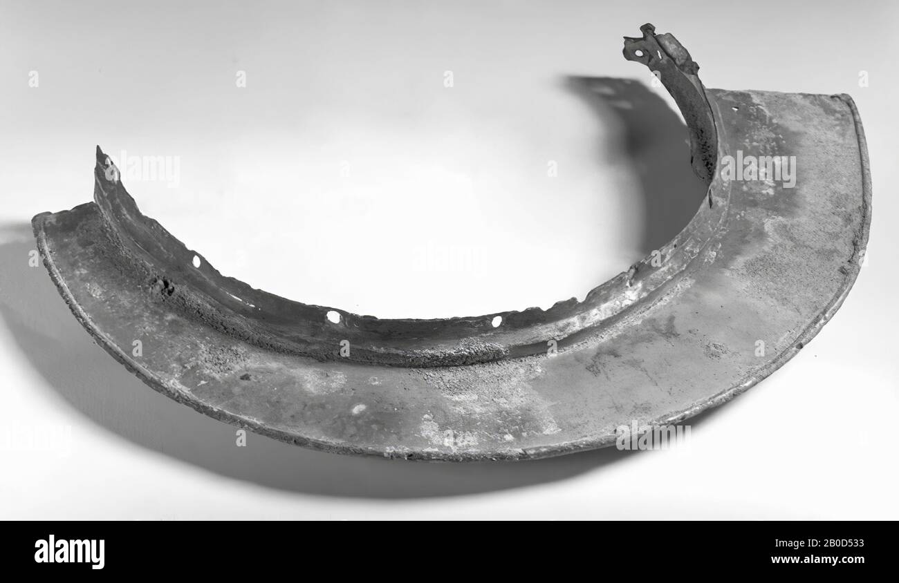 Gilt bronze crest hi-res stock photography and images - Alamy