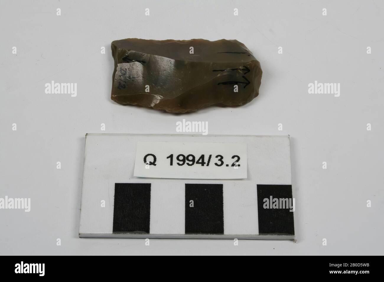 Flint stone arrows hi-res stock photography and images - Alamy