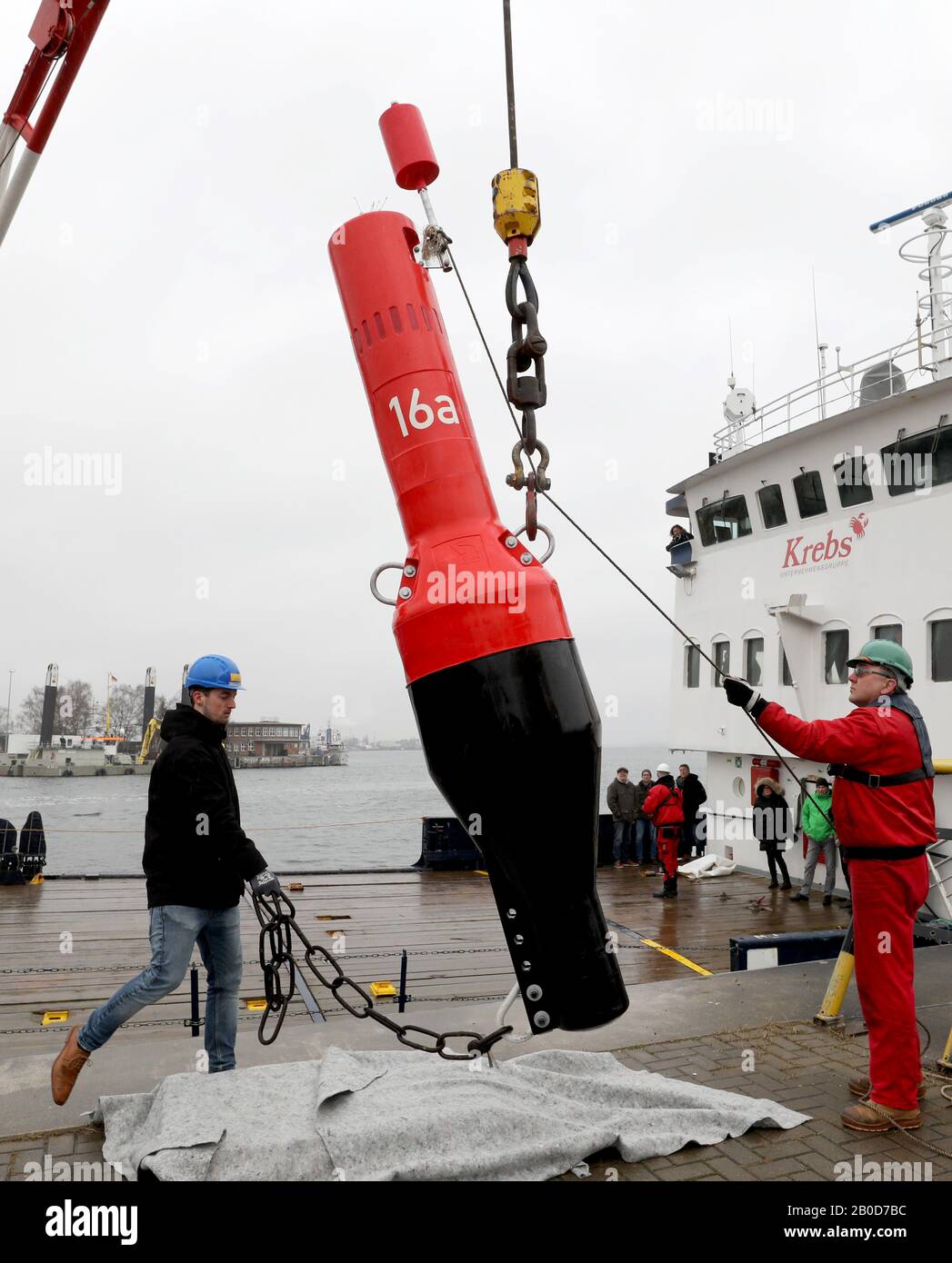 Buoy maintenance hi-res stock photography and images - Alamy