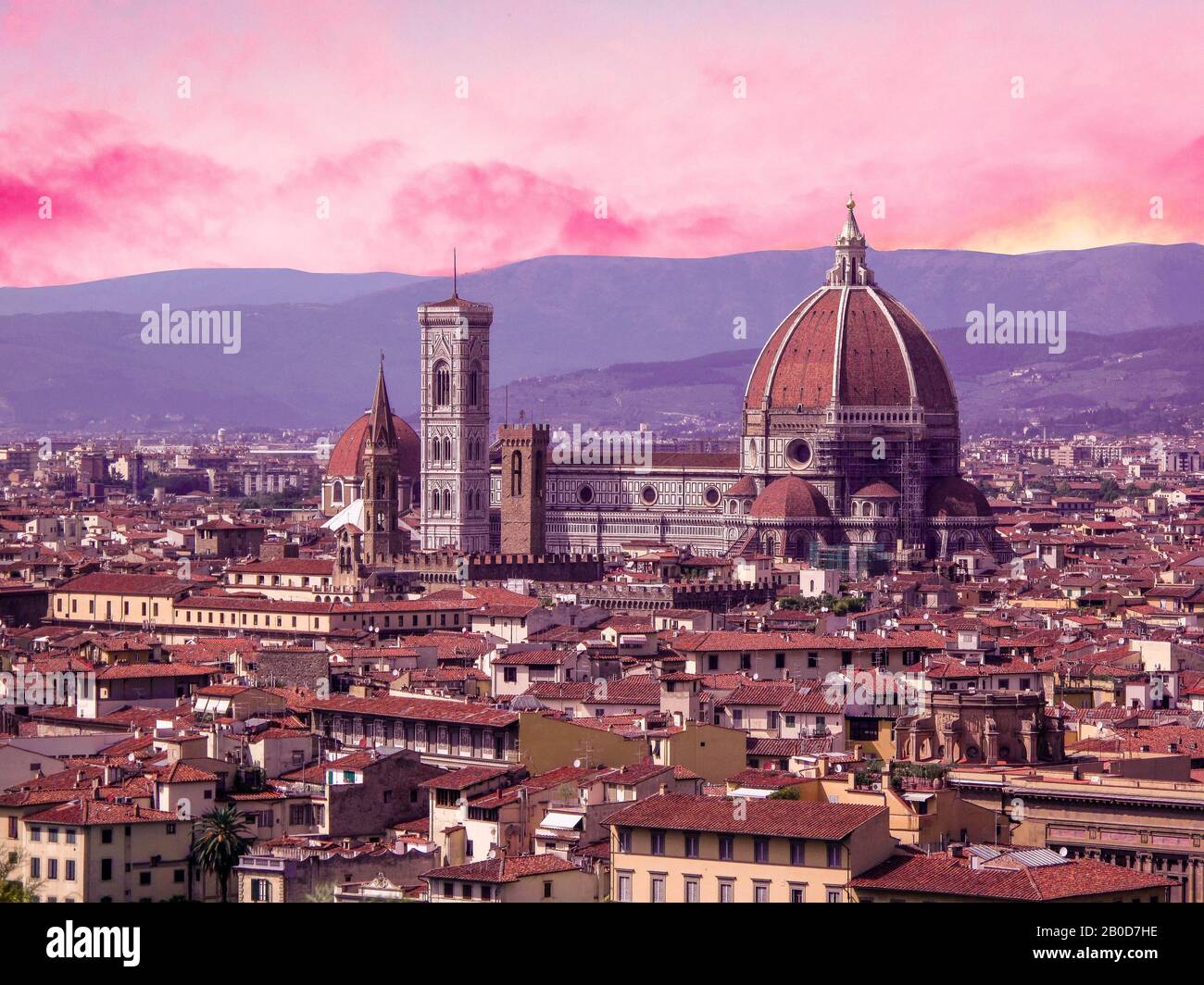 Panoramic view of Florence from Piazzale Michelangelo. Tuscany. Italy ...