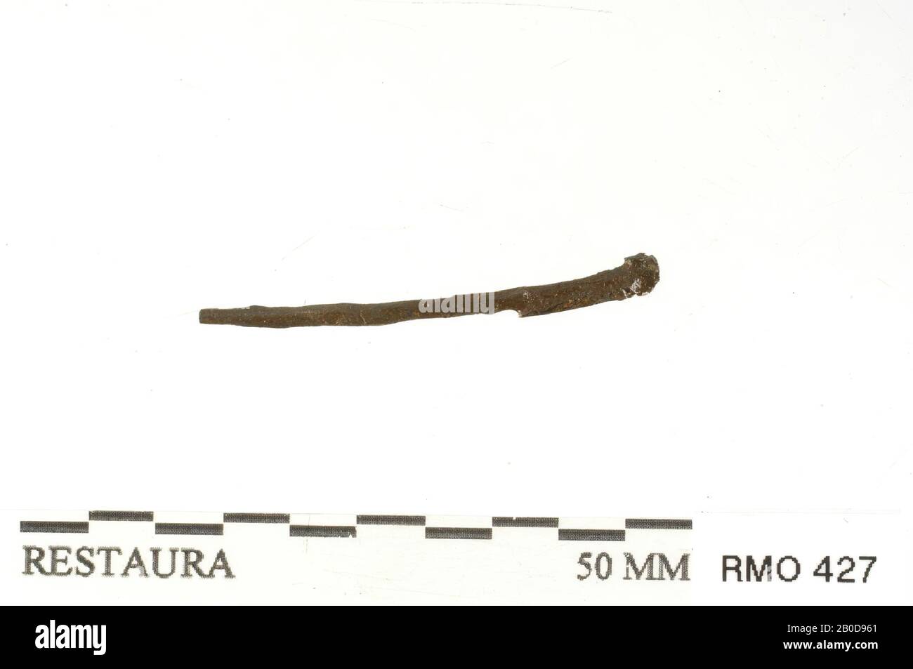 needle of fibula ?, needle of fibula ?, copper alloy, 3,4 x 0,3 cm, x ...