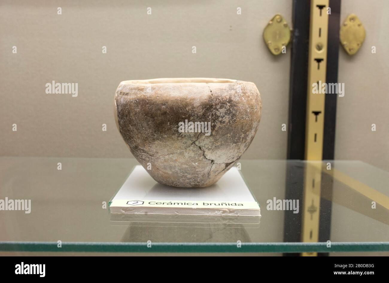 Hand modelled polished clay bowl hi-res stock photography and images ...