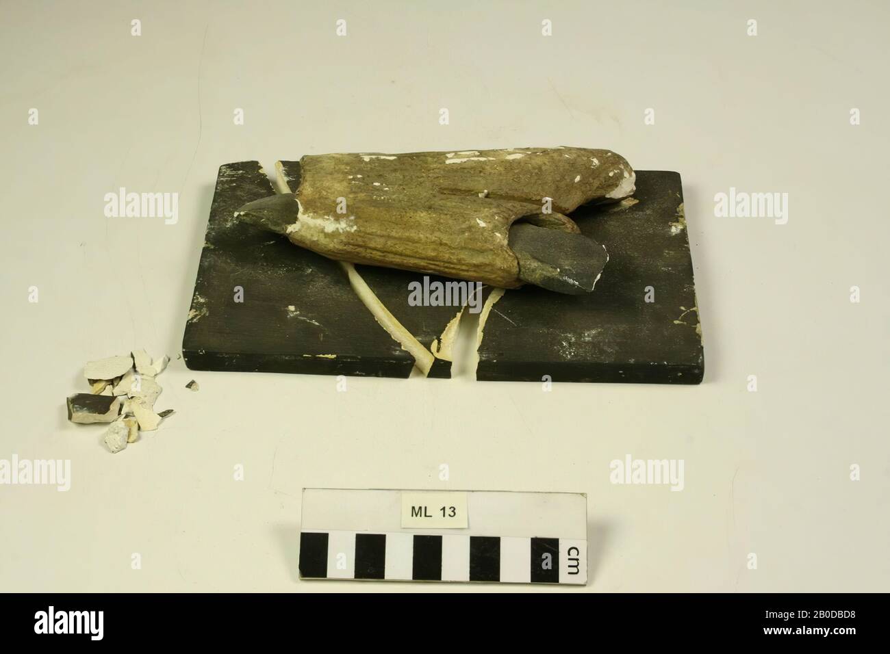 Two stone wedges hi-res stock photography and images - Alamy