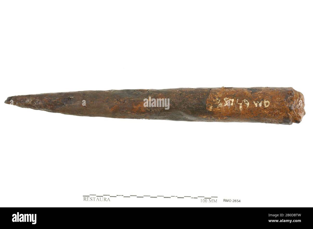 Point tip hi-res stock photography and images - Alamy