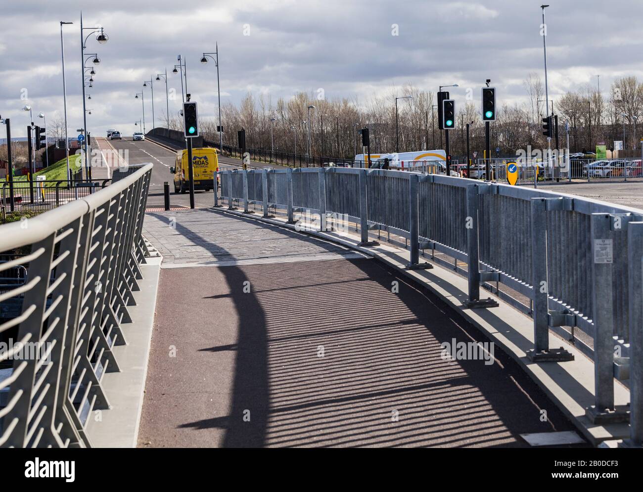 The footpath and railings leading from Priestman Road to Shepherdson ...