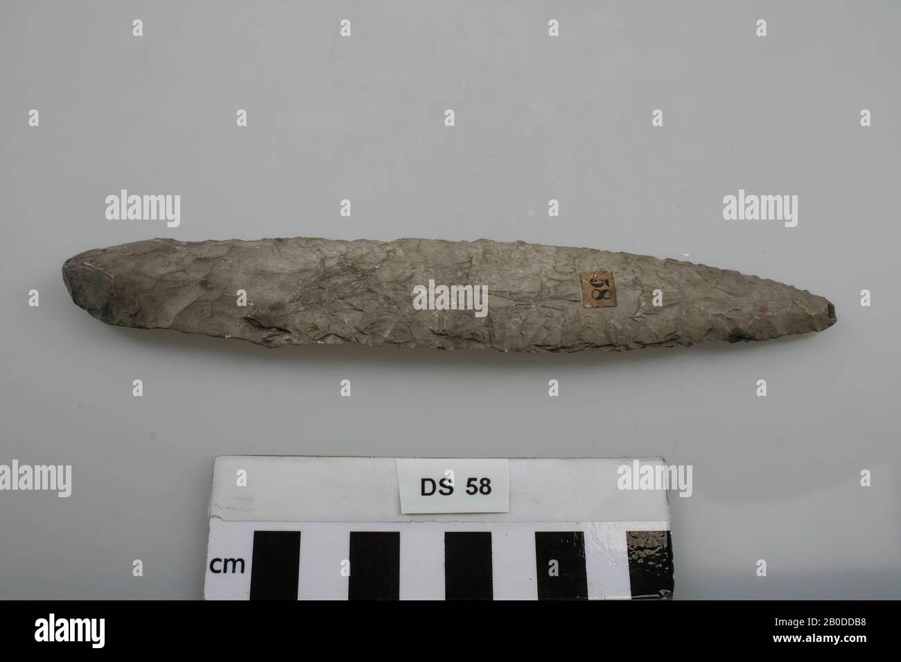 Unpolished lane point, lance, stone, flint, 1 x 2.8 x 18.5 cm ...