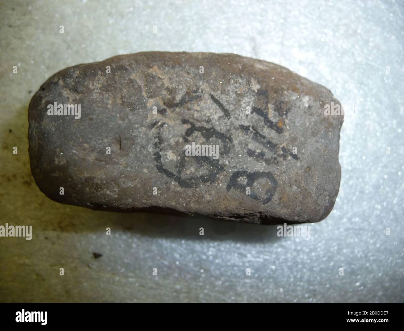 weight, bread mold, object in the form of a sandwich, a weight ?, Baked ...