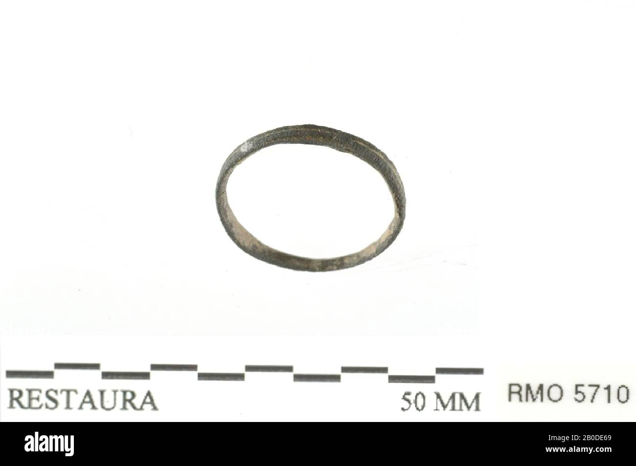 finger ring, decorated, finger ring, decorated, copper alloy, 1,9 x 1,7 ...