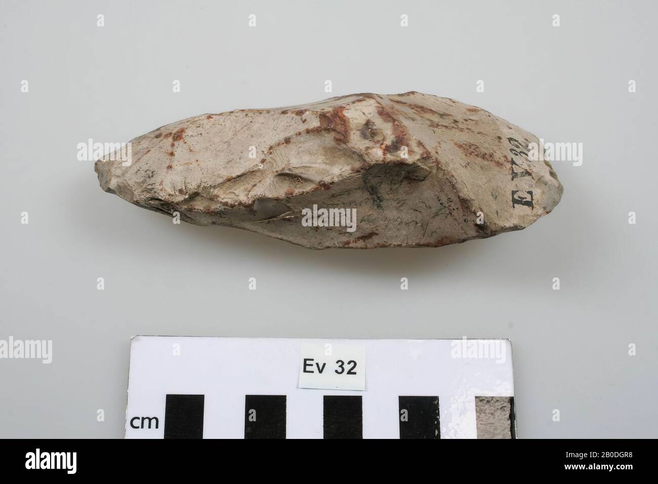 Flint chisel, wedge-shaped., Chisel, stone, flint, 4 x 5,2 x 12 cm ...