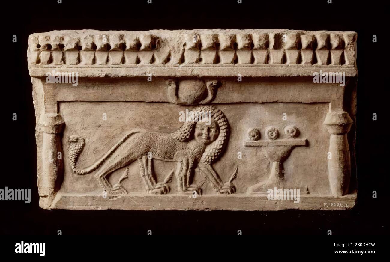 naos, cornice, sphinx, Tutu, relief, limestone, 17,5 x 32 x 5,5 cm ...