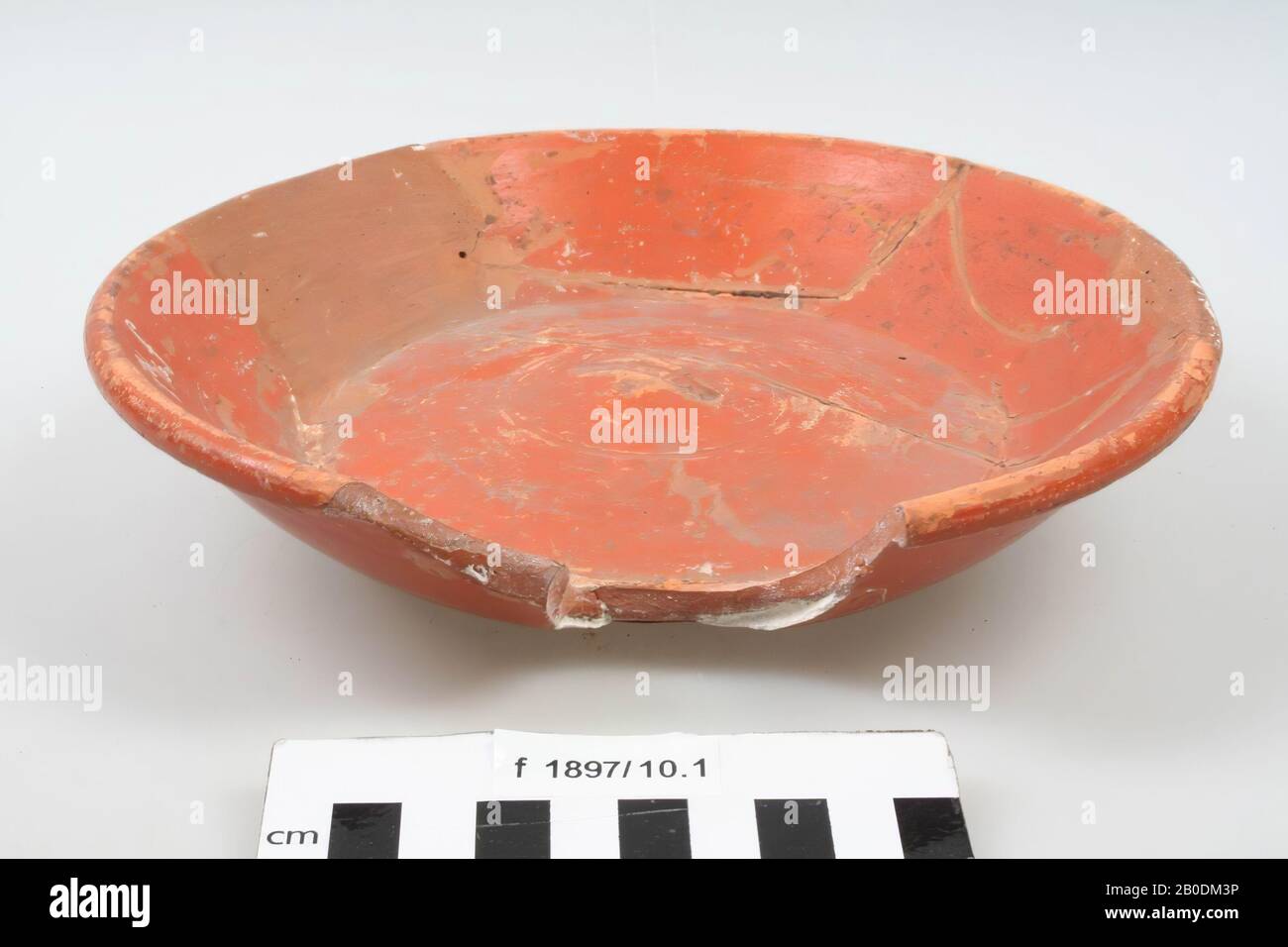 Roman terra sigillata plate hi-res stock photography and images - Alamy