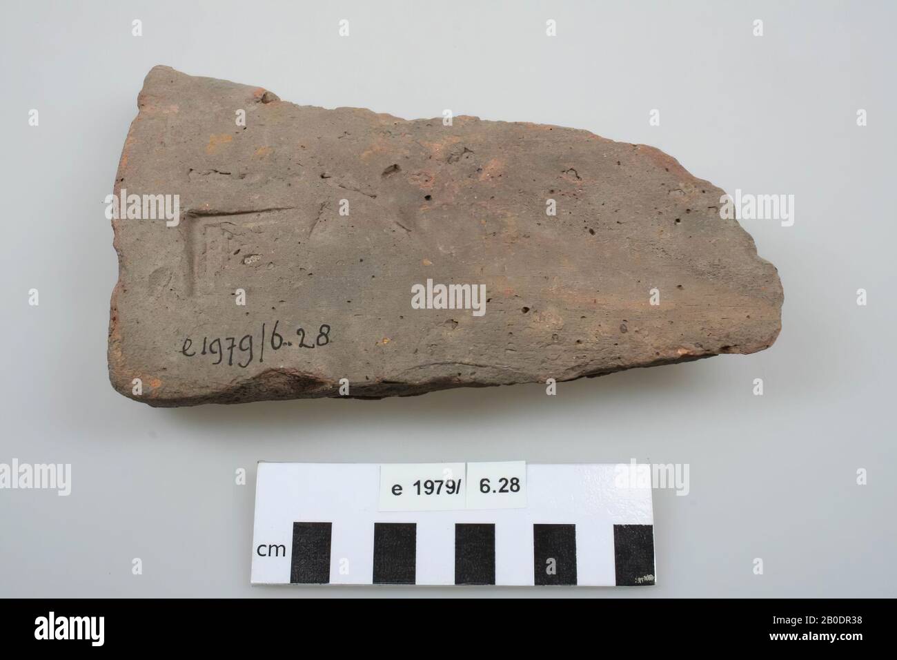 17 x 10 8 x 3 5 cm hi-res stock photography and images - Alamy