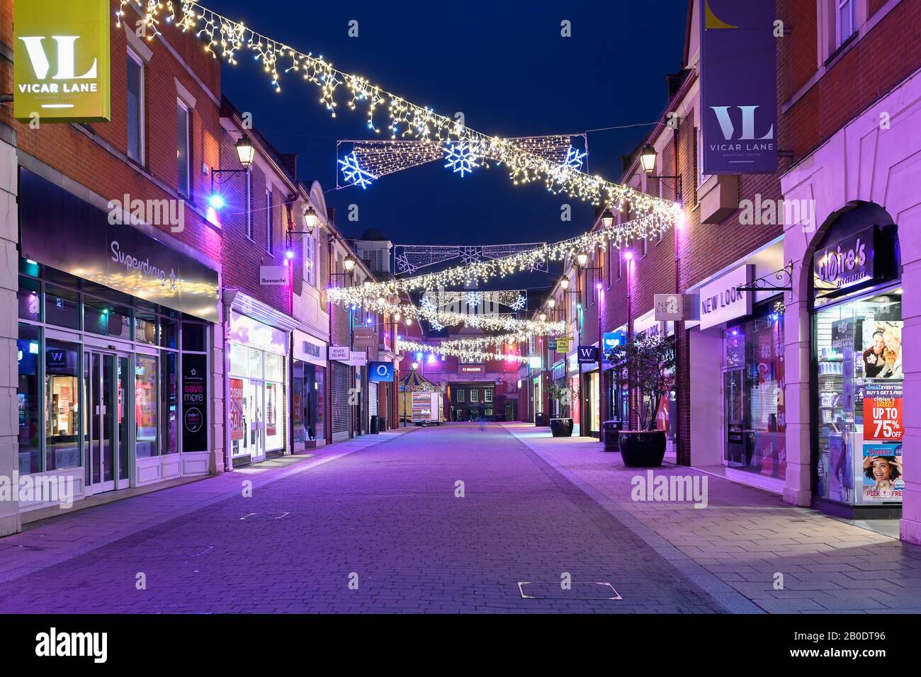 Christmas in chesterfield derbyshire hi-res stock photography and ...