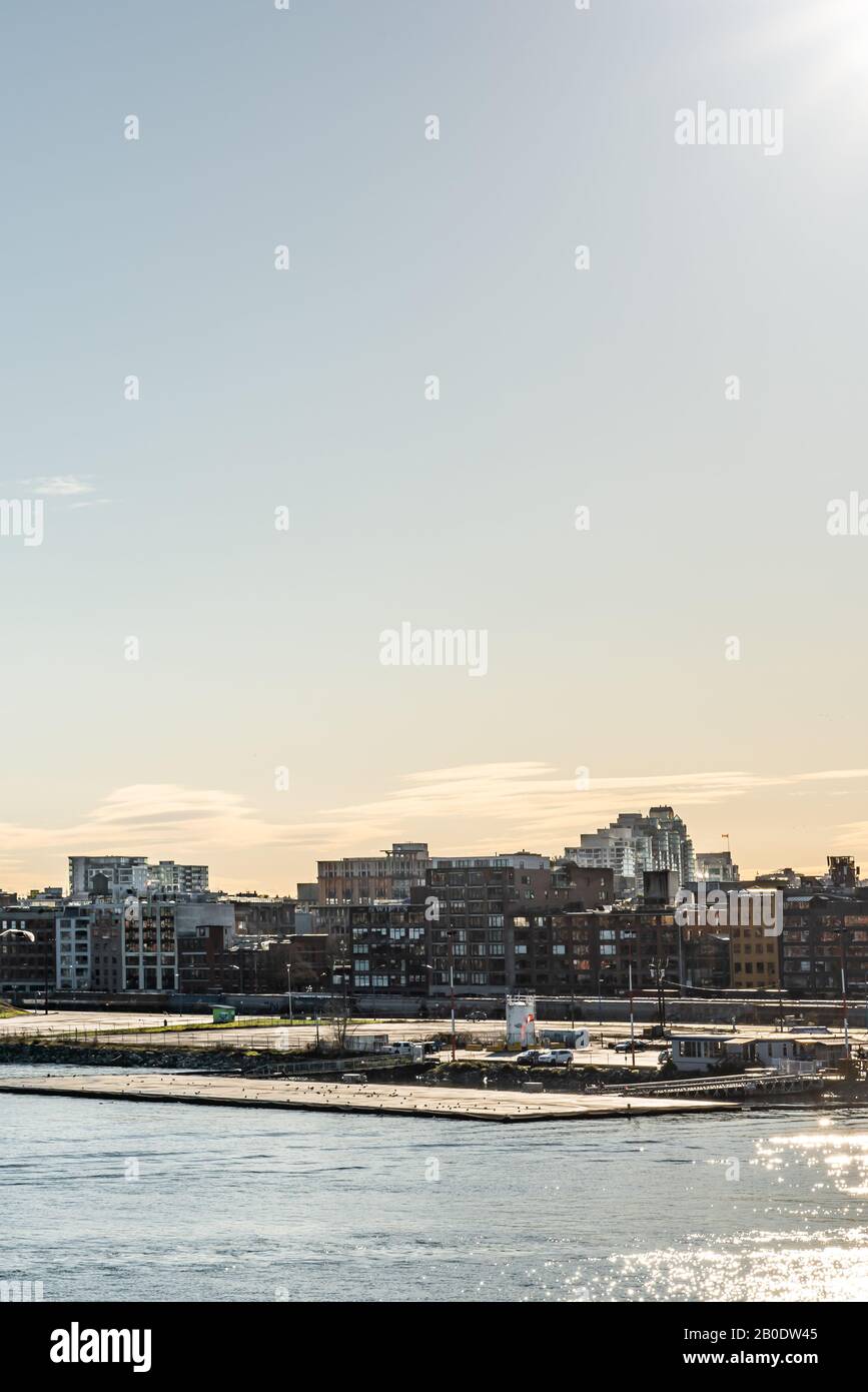 Downtown vancouver buildings hi-res stock photography and images - Alamy