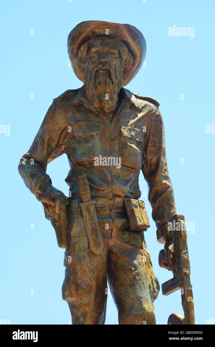 Bronze statue of the venerated Cuban revolutionary Camilo Cienfuegos ...