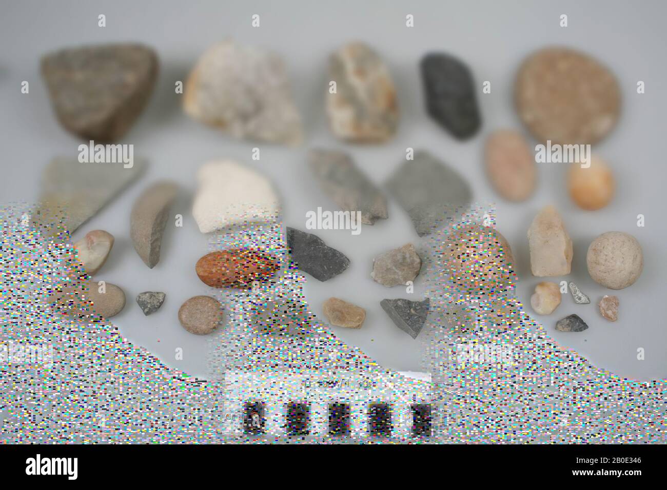 About 30 stones, stone, stone, 5.5 x 5 x 4 cm (largest stone), Iran ...