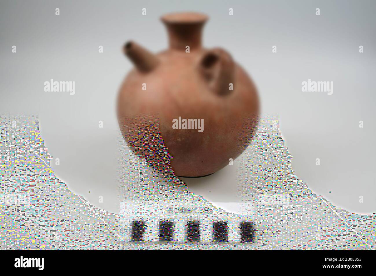 Ear 14 8 cm hi-res stock photography and images - Alamy