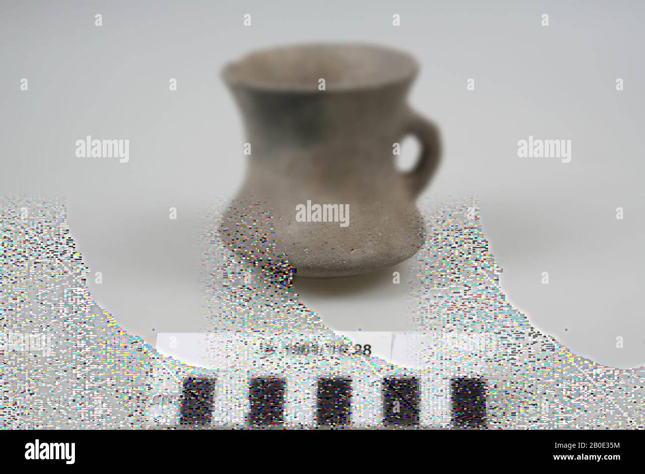 Concave constricted body hi-res stock photography and images - Alamy