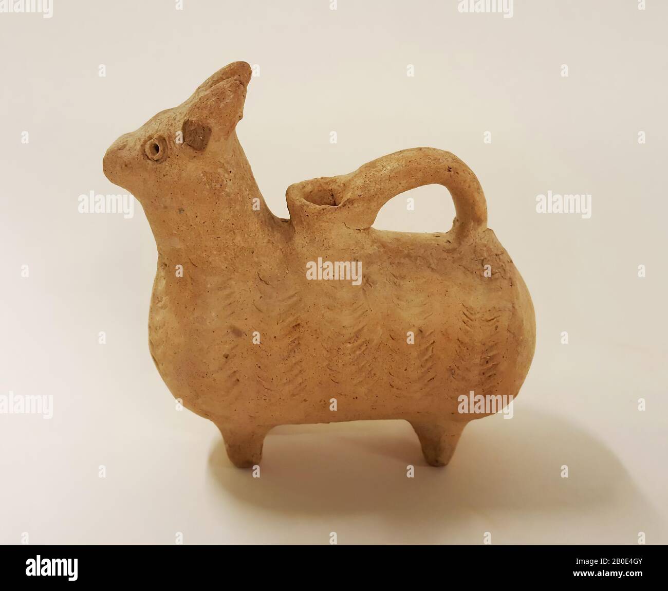 Ram shaped form hi-res stock photography and images - Alamy