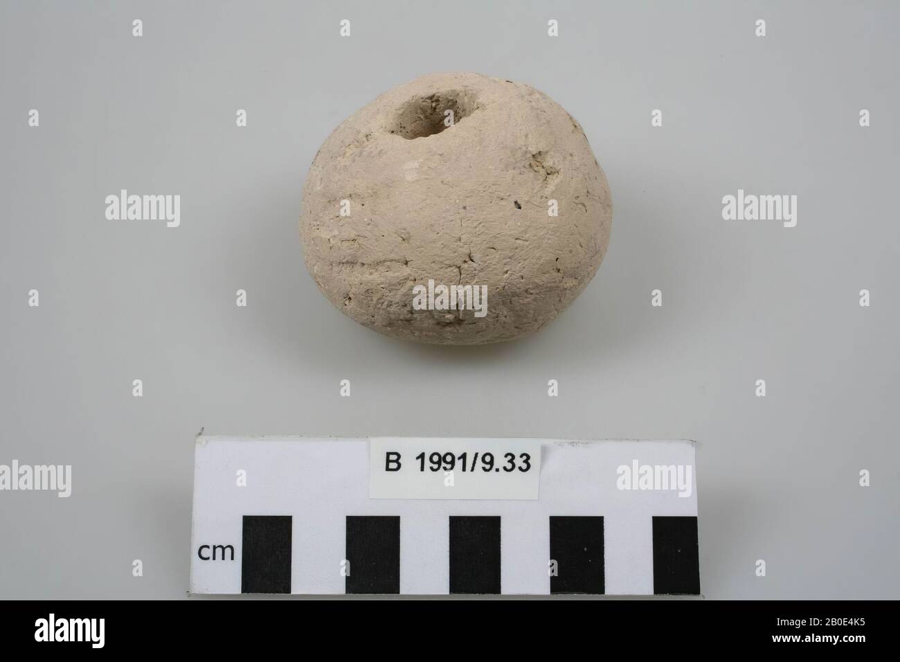 Deep straight groove hi-res stock photography and images - Alamy