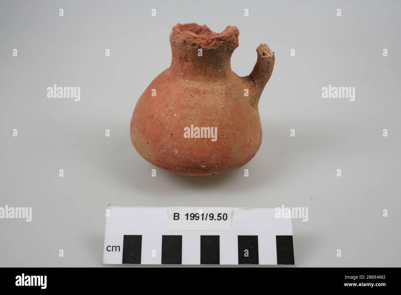 Slanted inwards hi-res stock photography and images - Alamy