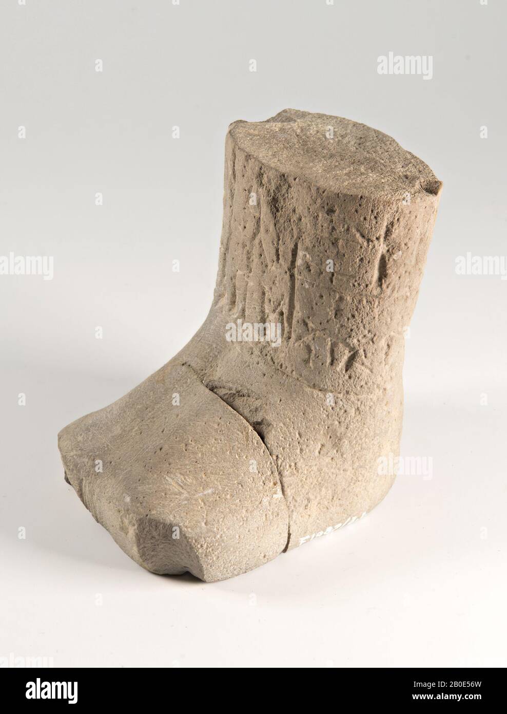 mummy-shaped, Paser, Ushebti, limestone, 7 x 4,8 x 5,8 cm, New Kingdom ...