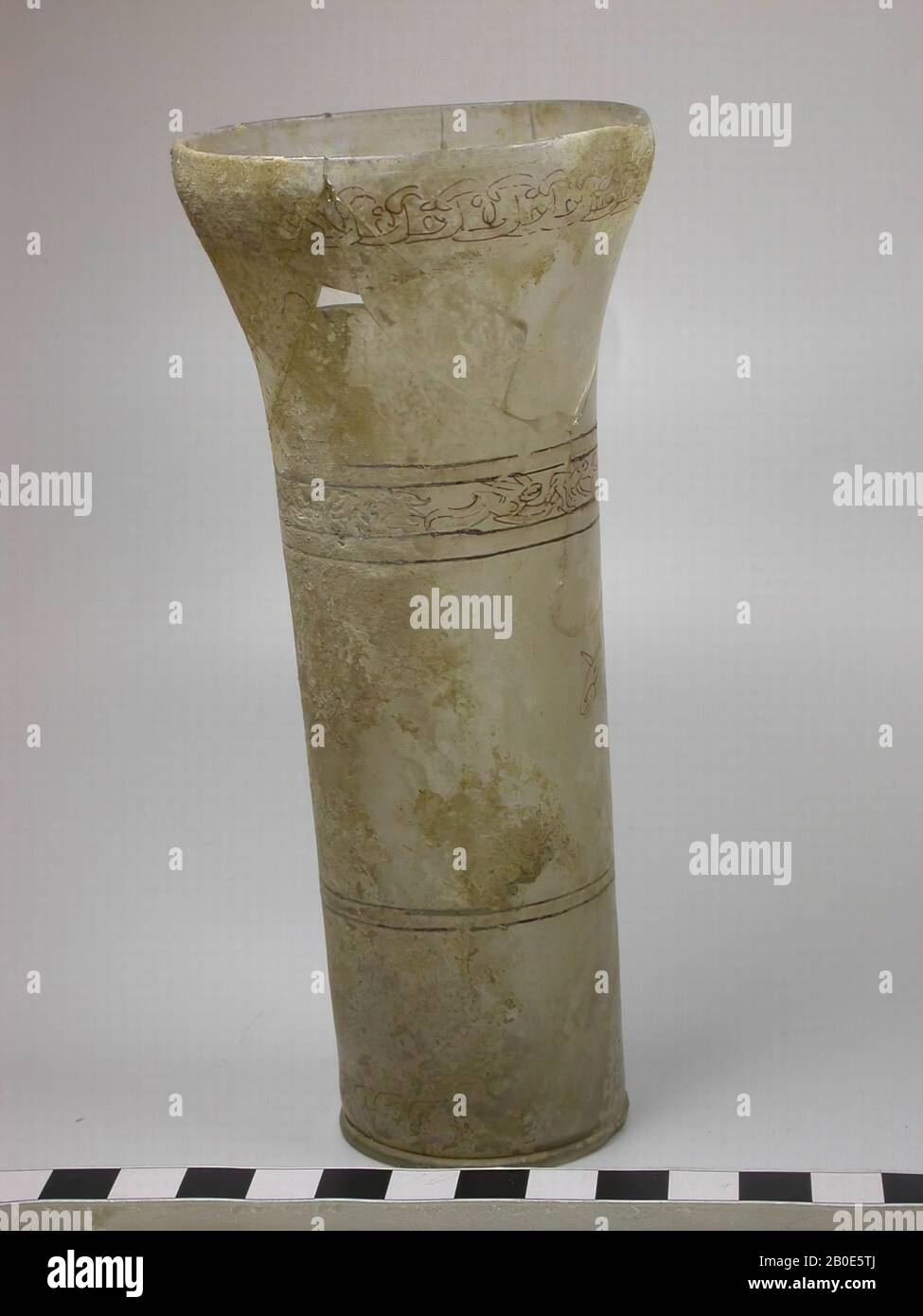 Islamic period cup hi-res stock photography and images - Alamy