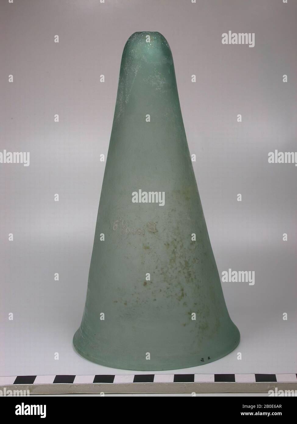 Light conical base hi-res stock photography and images - Alamy